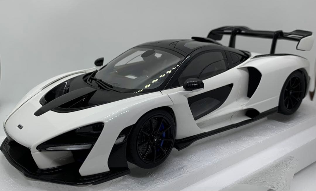 1/18 McLaren / マクラーレン Senna ビジョンピュアホワイト