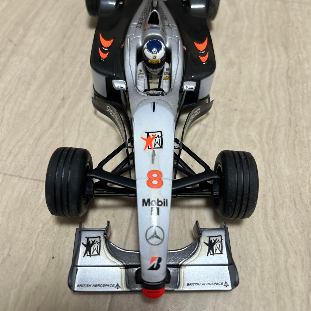 Minichamps マクラーレン メルセデス MP4/13 1998 1/18
