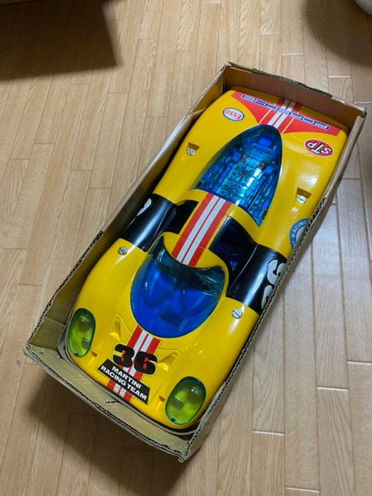 今だけ値下げ！ヨネザワのオモチャ ドアオープン ポルシェ ラリーカー