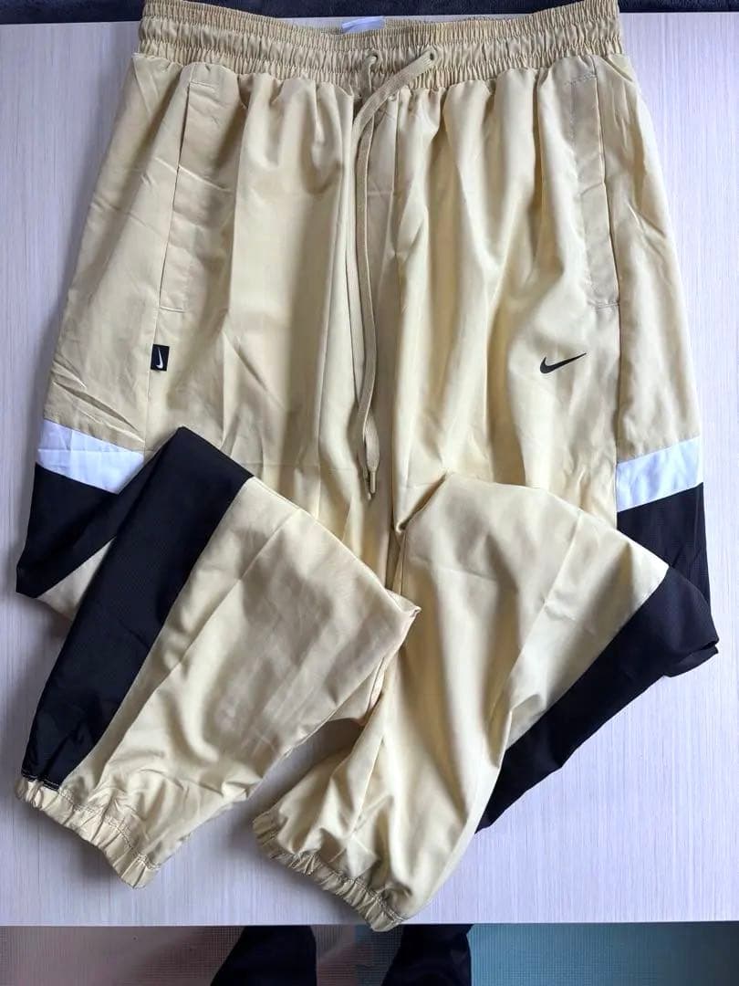 Nike ジャージ上下セット ベージュ/黒