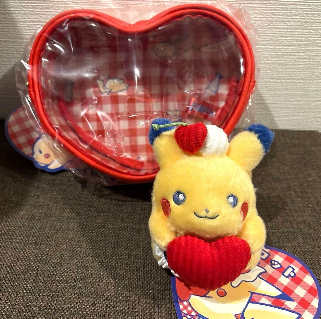 PIKACHU DINER ピカチュウ　ダイナー　マスコット　ぬいぐるみ　ポーチ