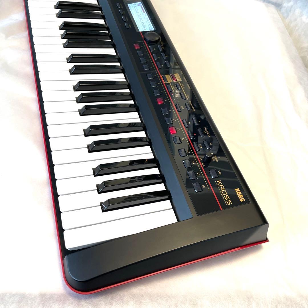 KORG コルグ KROSS-61鍵 シンセサイザー 美品、ソフトケース付き