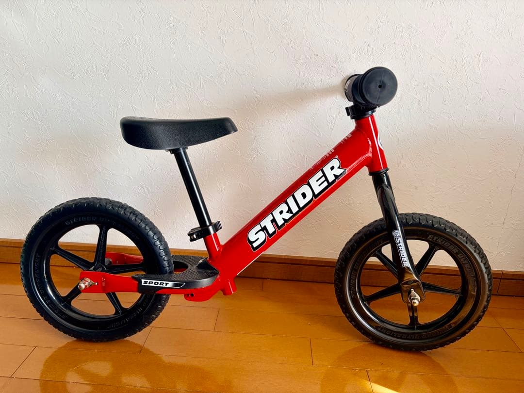 【極美品】STRIDER ストライダー SPORTS MODEL 12インチ 赤