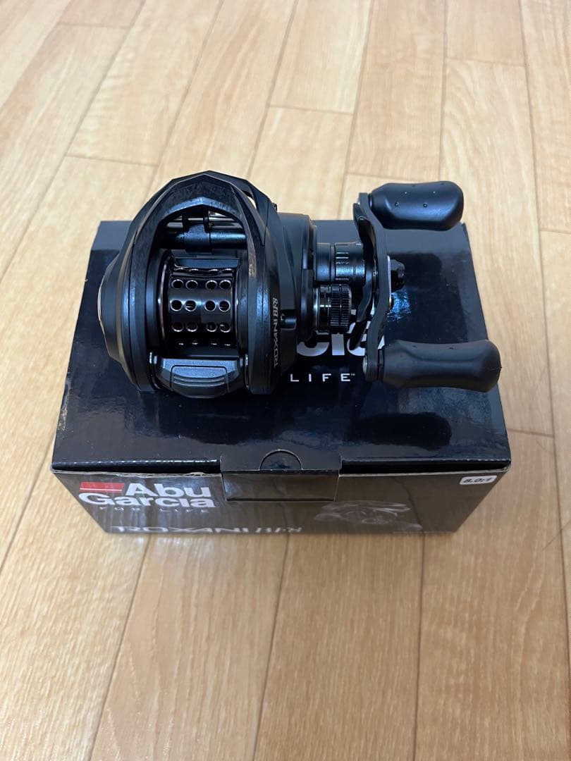 Abu Garcia ROXANI BF8 未使用