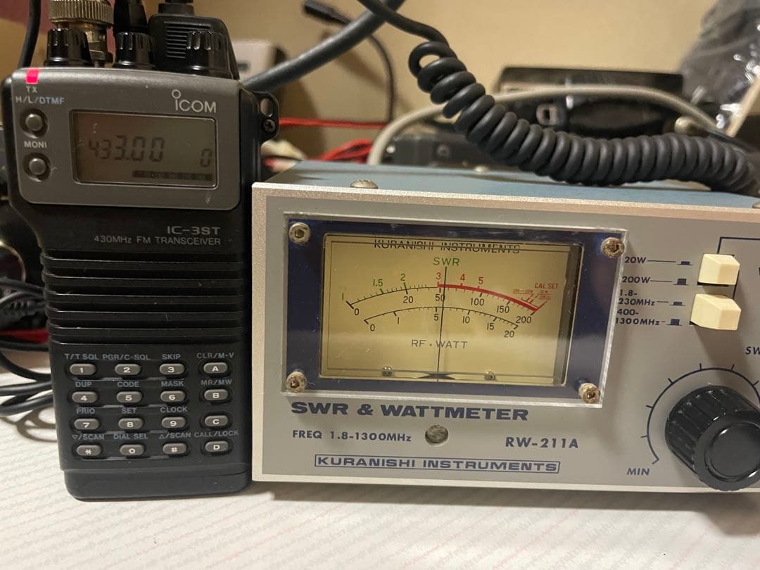 《値下げです》ICOM IC-3ST 430MHz FMトランシーバー