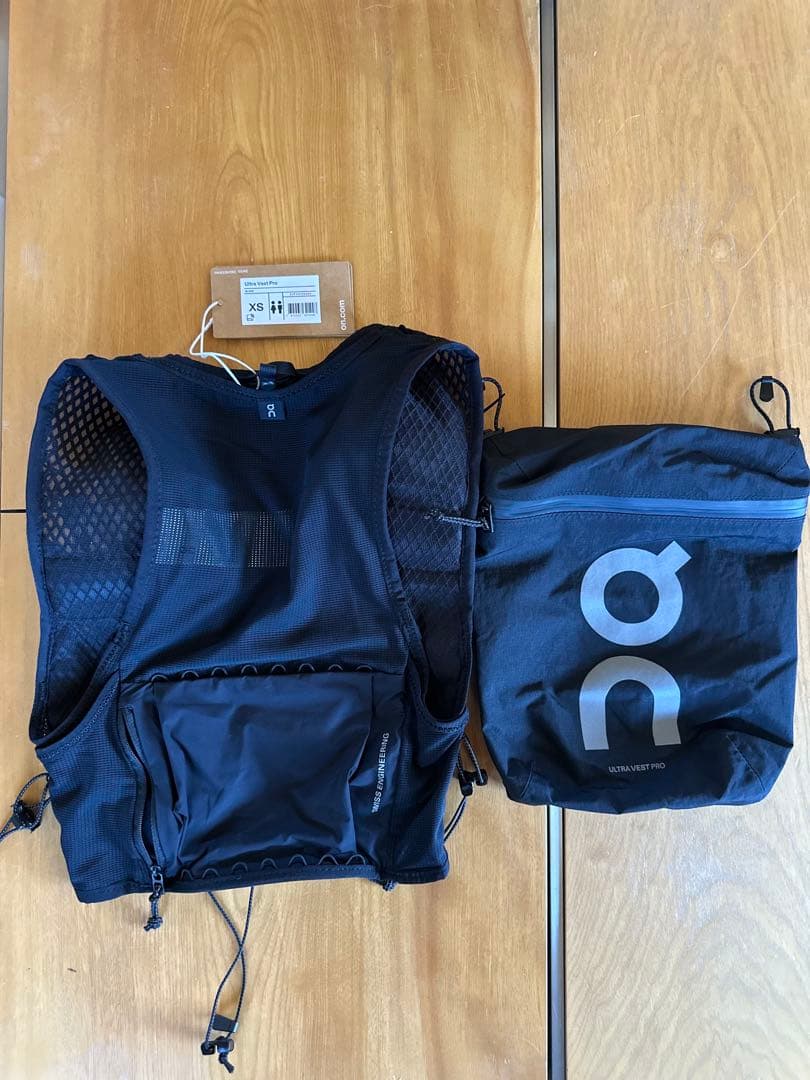 完売品【On】Ultra Vest Pro