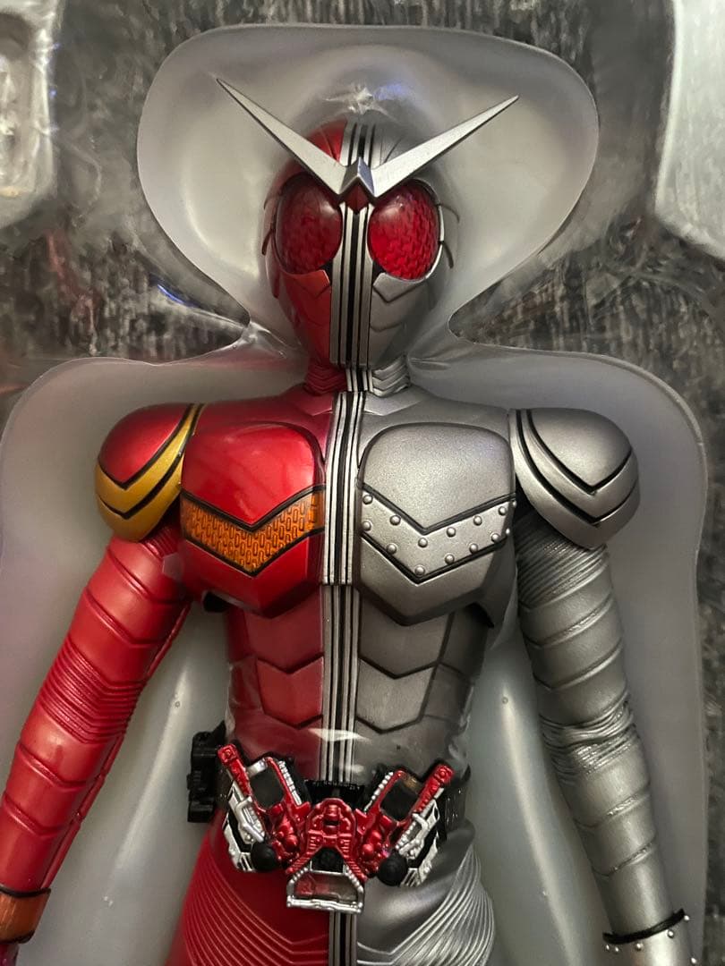 RAH仮面ライダーW ヒートメタル