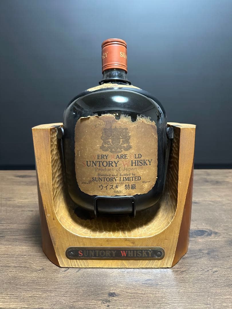 未開封　サントリーウイスキー SUNTORY WHISKY 飾台 4000ml