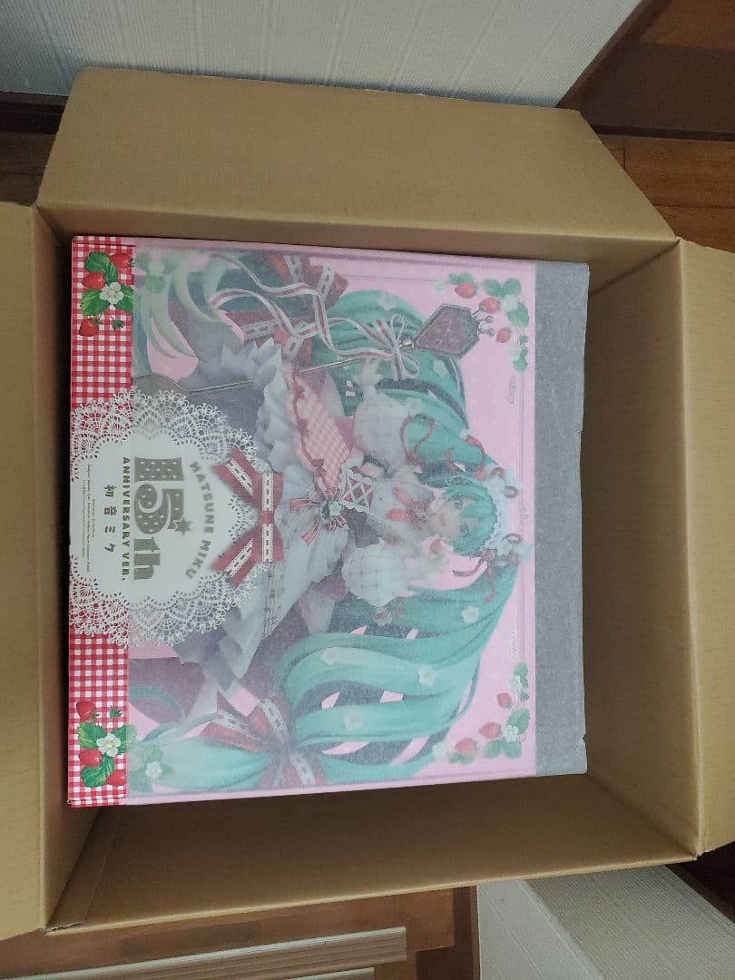 【新品未開封】初音ミク15th anniversary　フィギュア