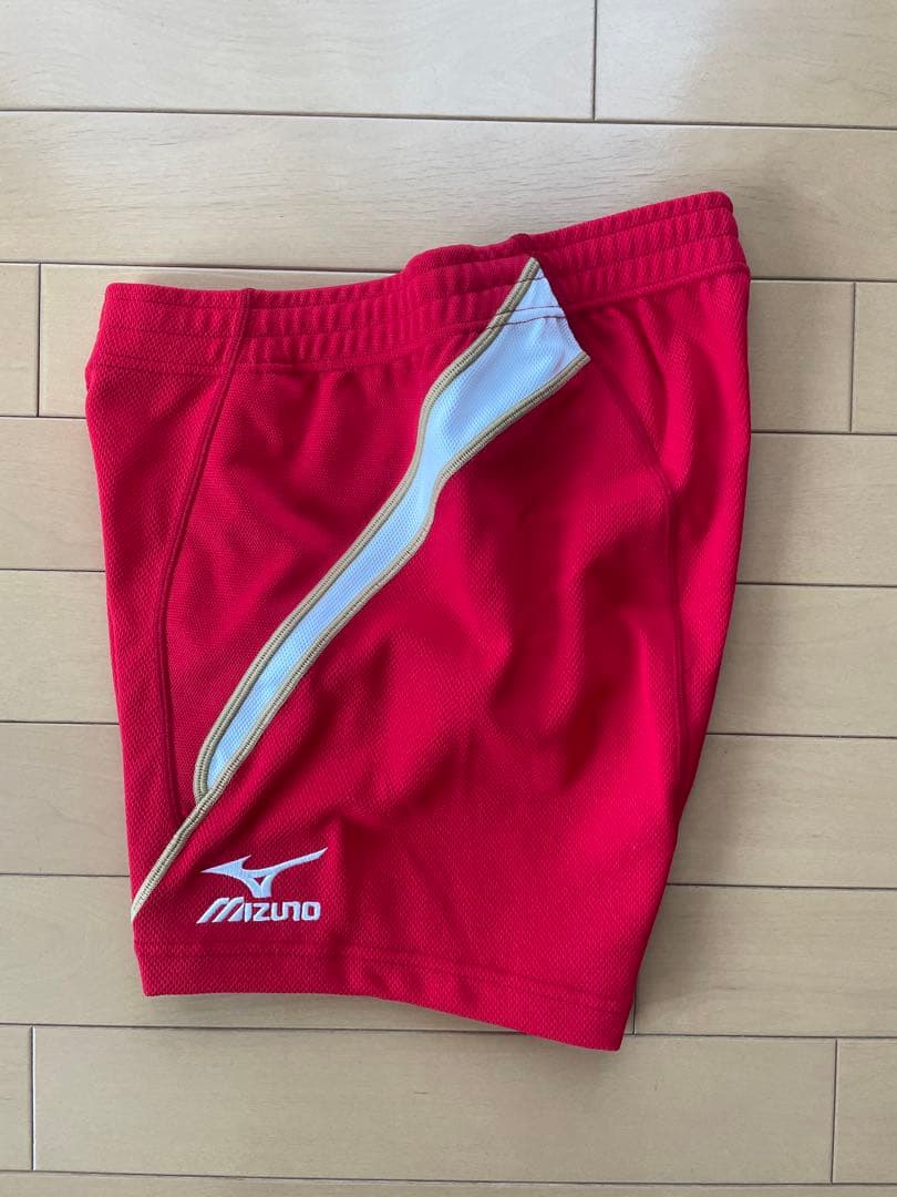 タグ付未使用品　ミズノ　Mizuno バレーボール パンツ 練習着　赤　XO