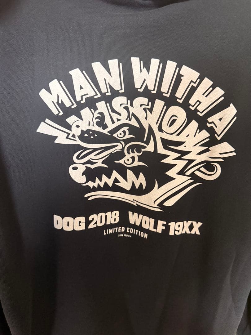 MAN WITH A MISSION 限定版フーディ