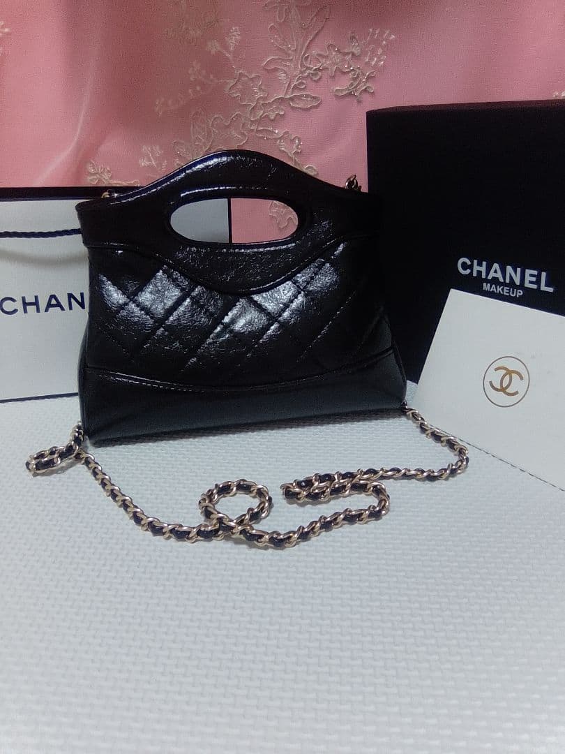 CHANEL ノベルティ ブラック キルティング ショルダーバッグ
