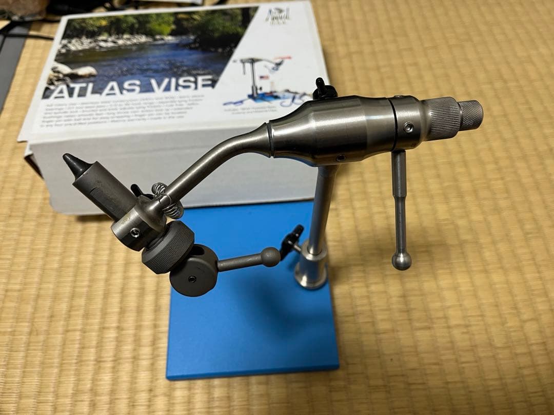 ATLAS VISE フライタイイング用バイス