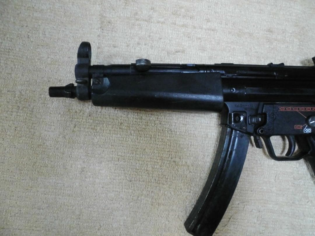 東京マルイ　H&K　MP5A4　電動ガンプラスチック製