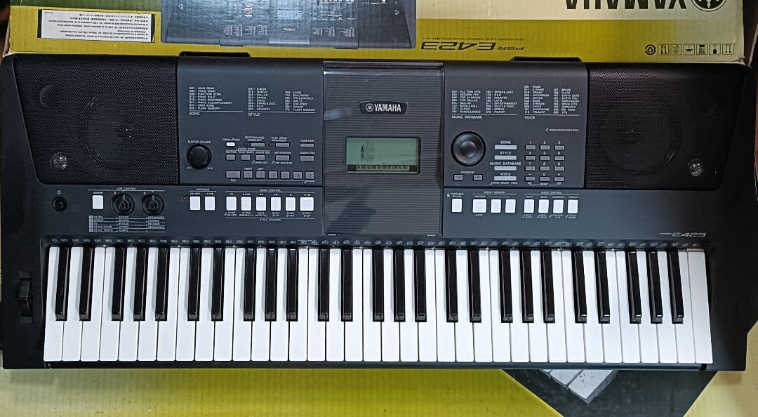 Yamaha PSR-E423 ポータブルキーボード 61鍵盤 黒 ジャンク