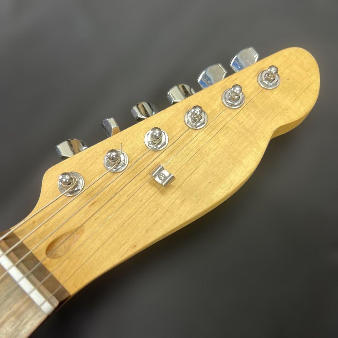 k*e様 PB141 エレキギター　白　やや傷汚れあり　動作不明　ジャンク　10