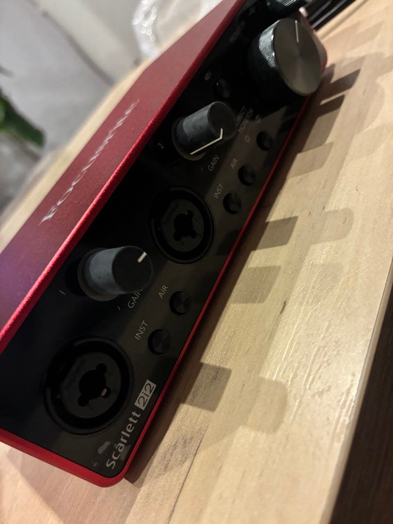 Focusrite Scarlett 2i2 オーディオインターフェース USB
