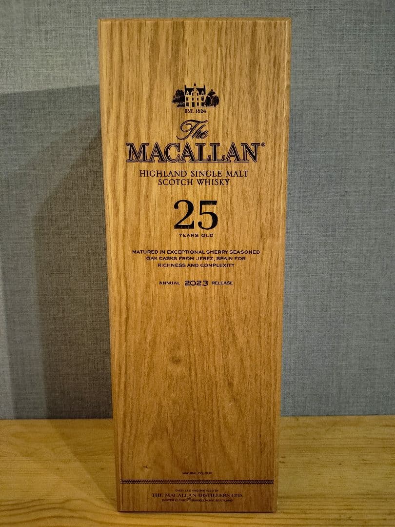 The Macallan 25年 ハイランドシングルモルトウイスキー