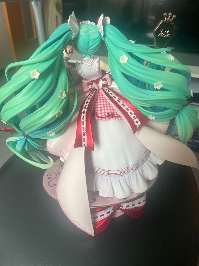 初音ミク 15th Anniversary Ver. 1/7 フィギュア　中古