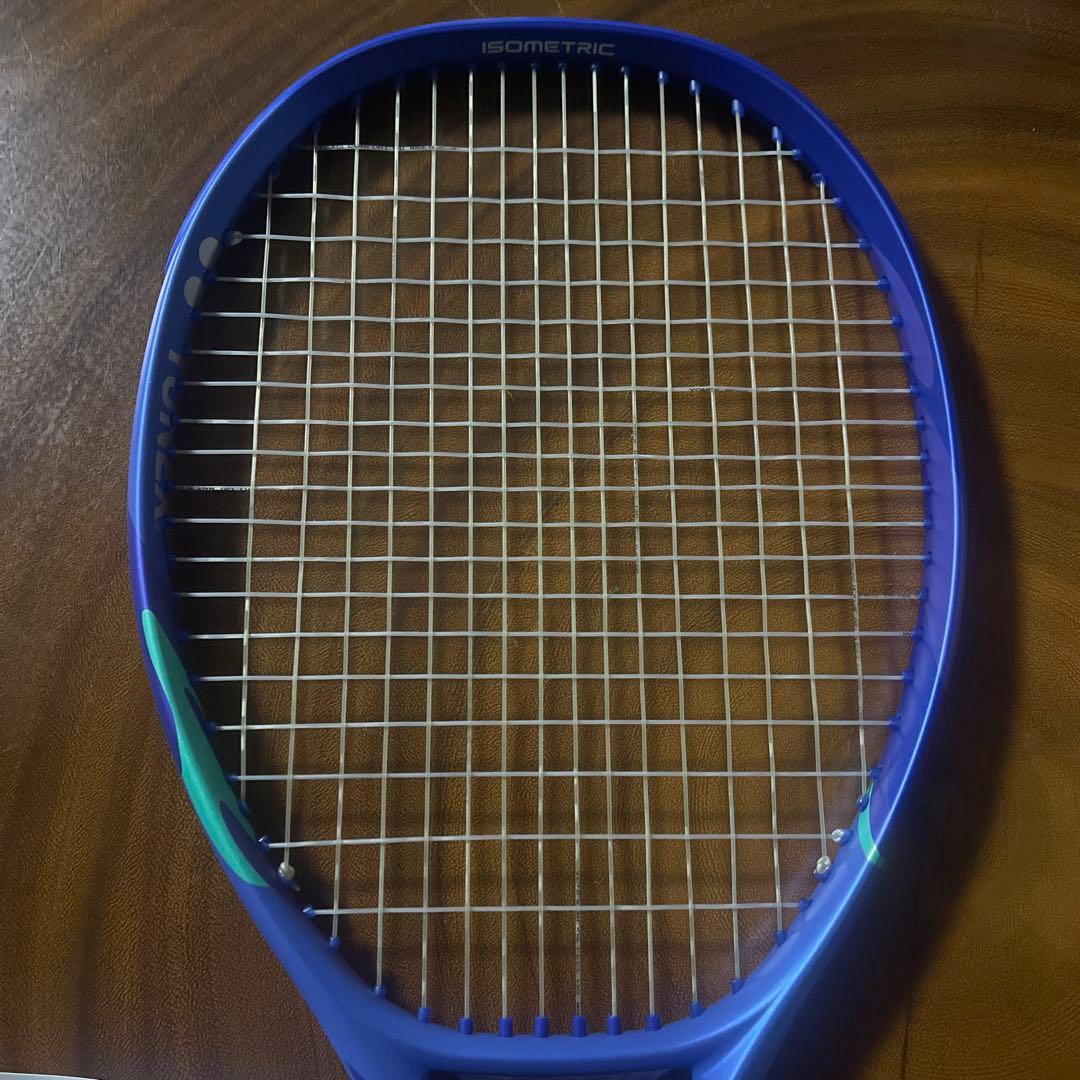 YONEX EZONE 100 Tour G2テニスラケット