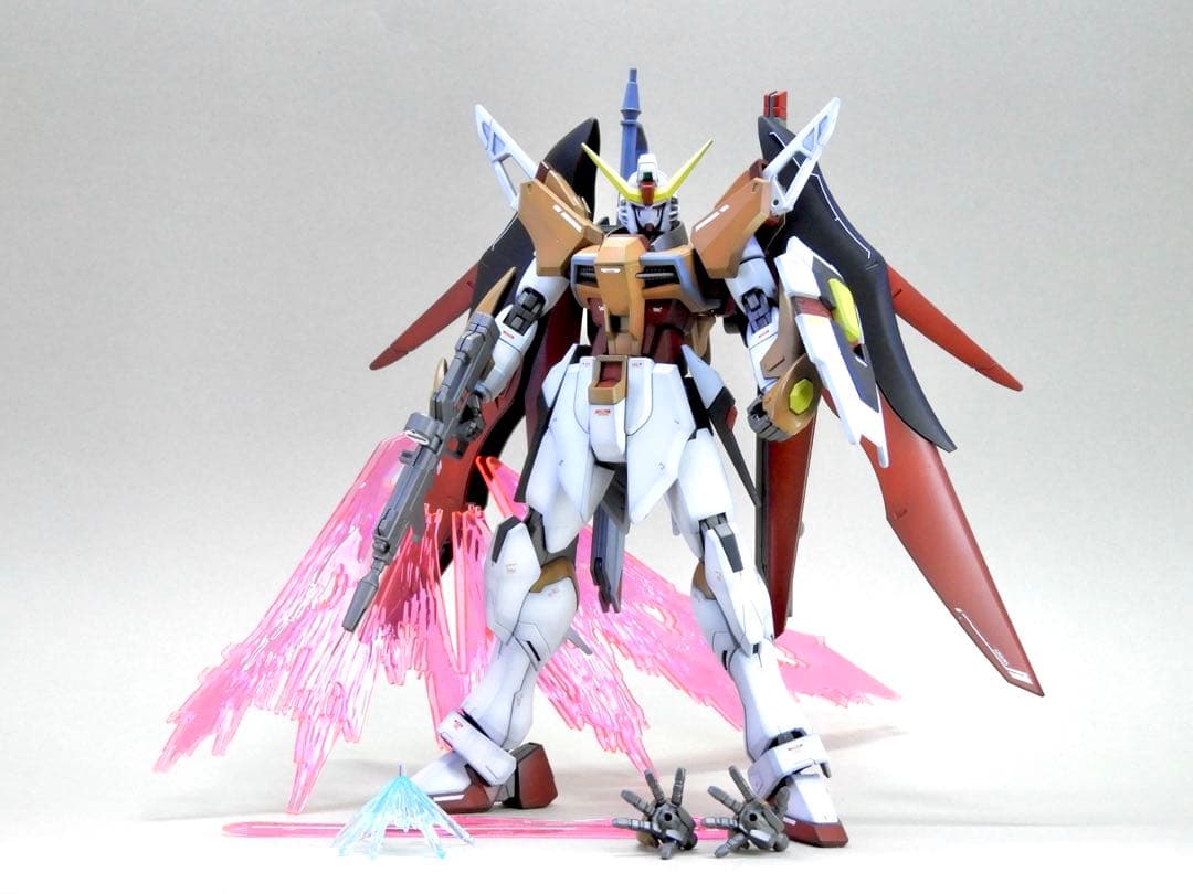 HG デスティニーガンダム (ハイネ専用機) 全塗装 / ガンプラ 完成品