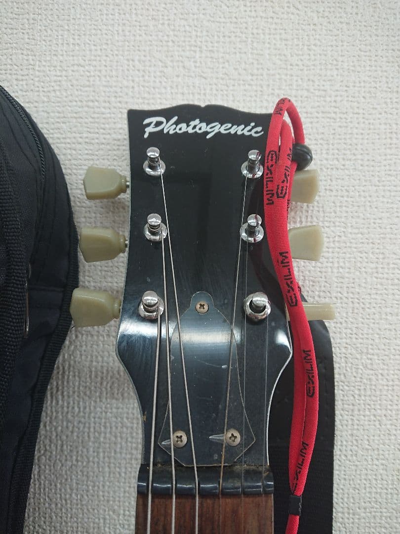 TH レスポールタイプ Photogenic エレキギター シルバー ケース付き