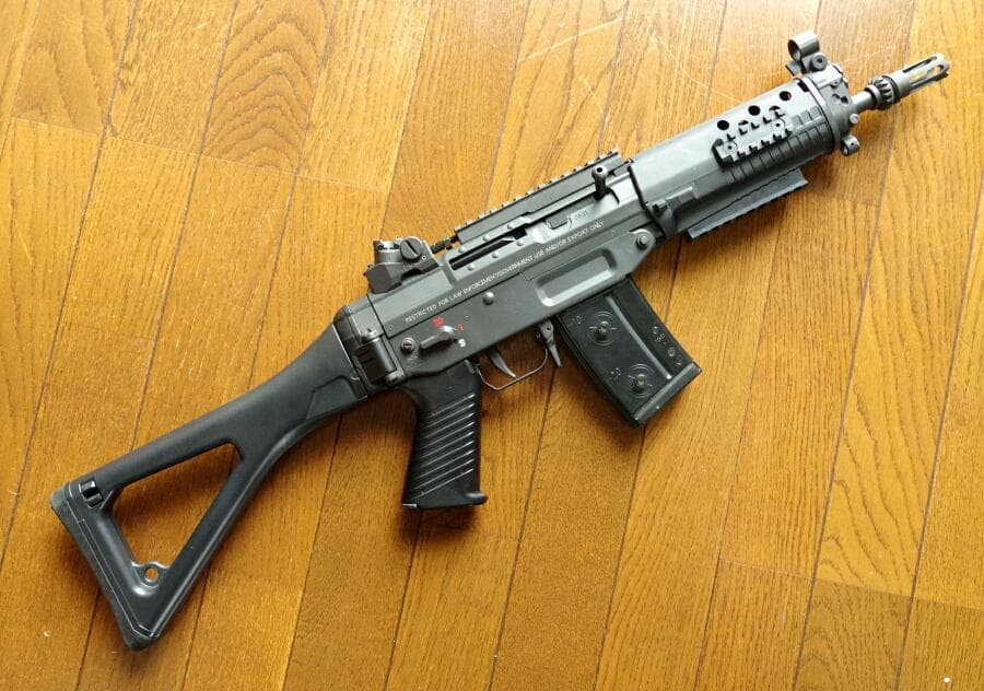 東京マルイ SIG552 シールズ ローマウントベース付き