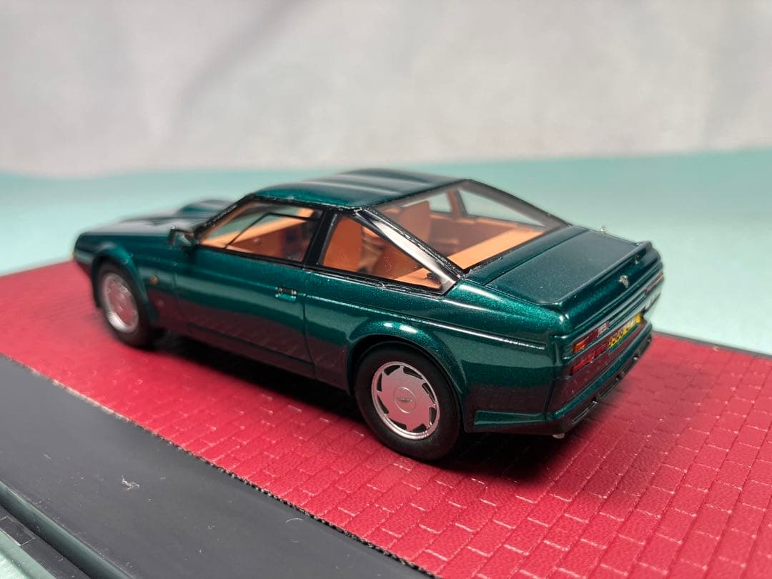 MATRIX 1／４３　アストン・マーティン　Ｖ８　ザガート　メタリックグリーン