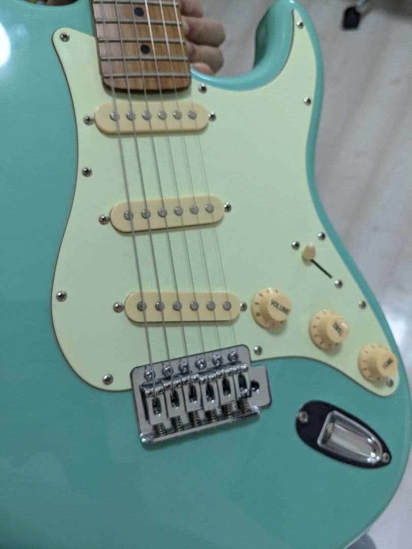 Bacchus Stratocaster エレキギター