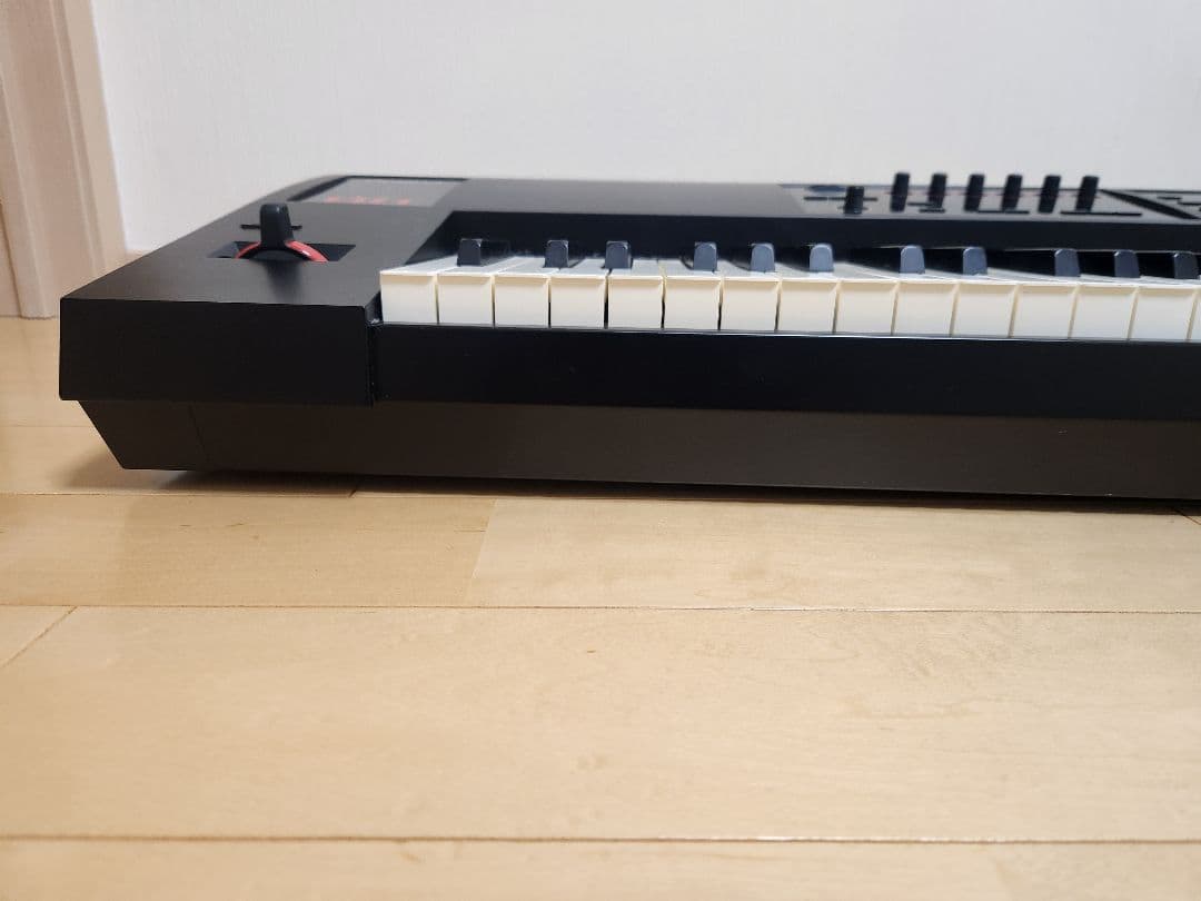訳あり　Roland FA-08 88鍵 シンセサイザー ケース付　ローランド