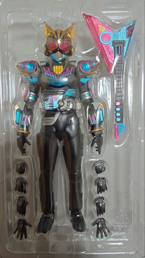 S.H.Figuarts 仮面ライダーギーツ ブジンソード(布マント)等 9体
