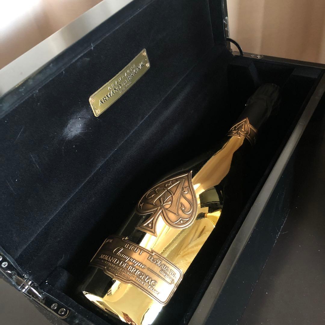 アルマンド　Armand de Brignac ゴールド3本