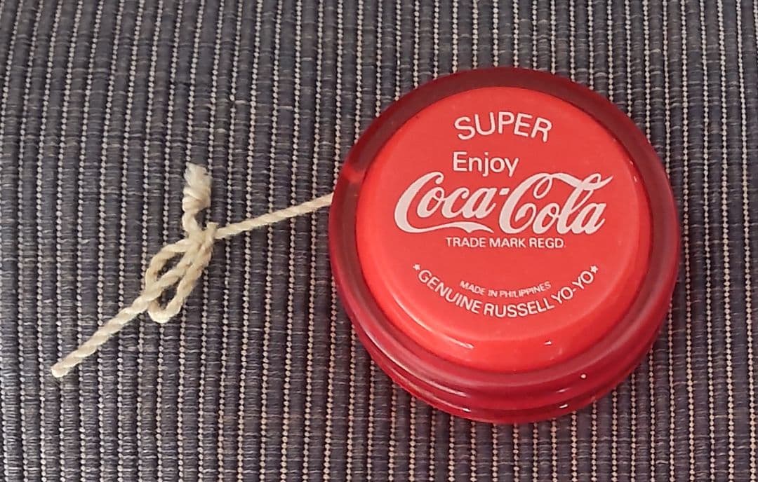 Coca-Cola Russell Yo-Yo ストリング付き