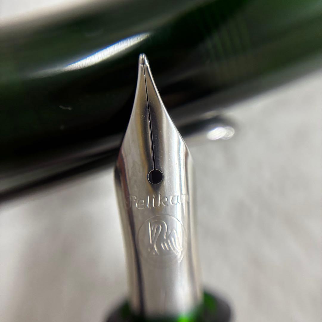 Pelikan 万年筆 緑色 スワンロゴ