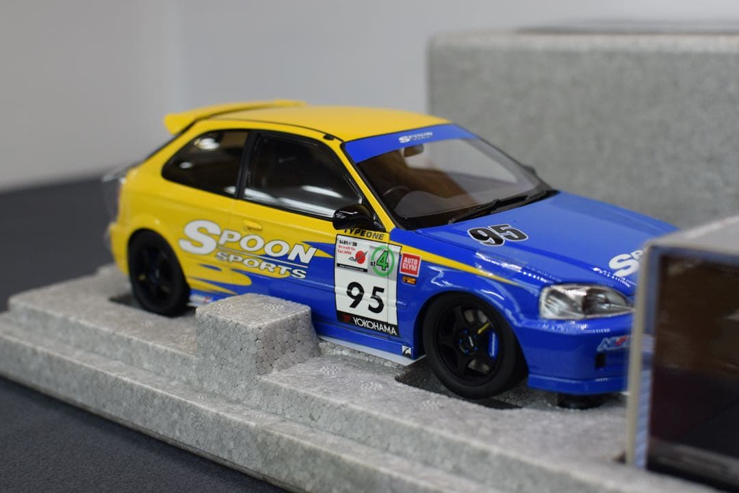 Spoon Civic Type R 1/18 スケールモデル