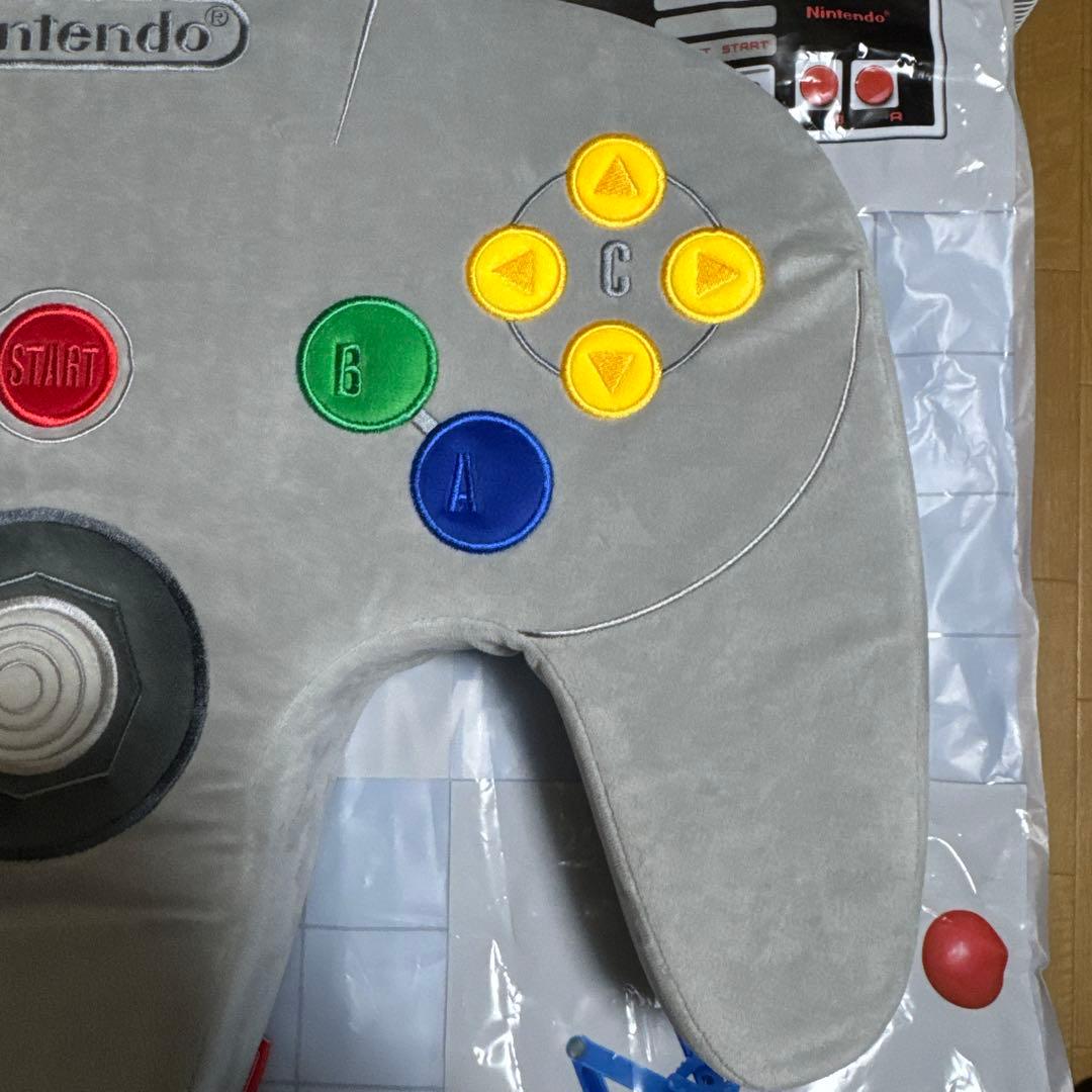 クッション NINTENDO 64 コントローラーニンテンドーミュージアム