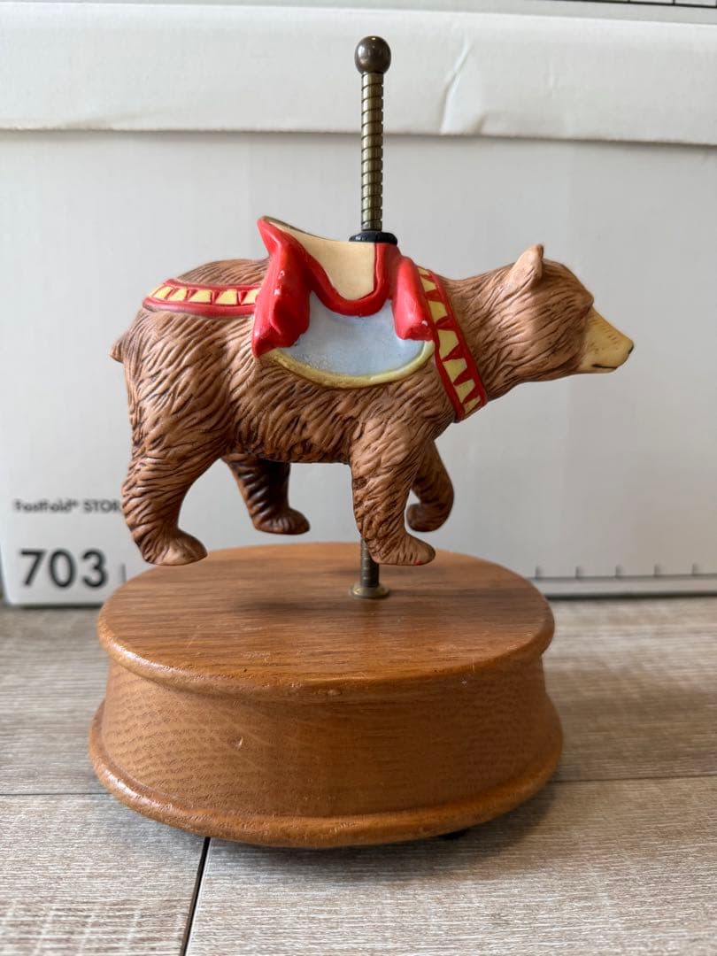 ［珍品］アンティーク　熊のオルゴール