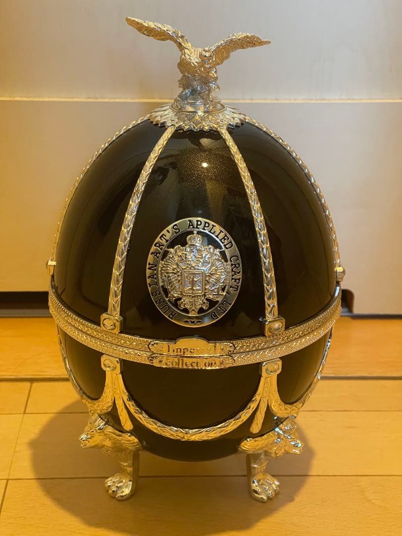 Imperial Collection 黒色卵型容器