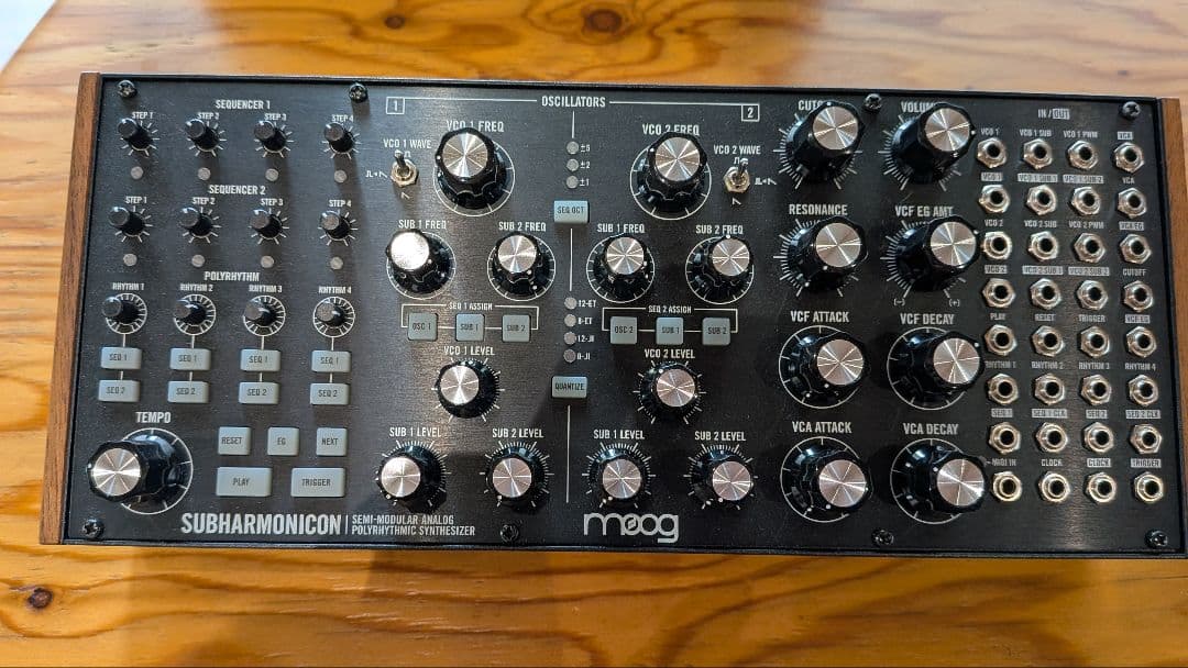 moog SUBHARMONICON アナログシンセサイザー