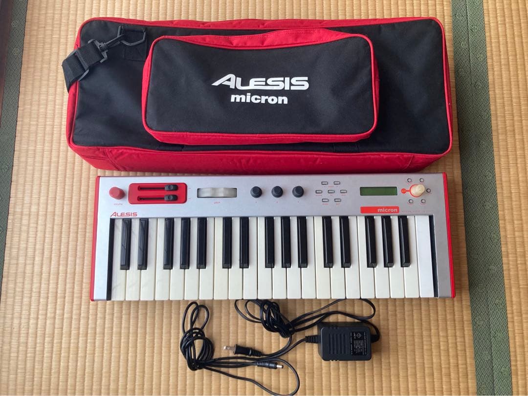 ALESIS MICRON シンセサイザー　廃盤品