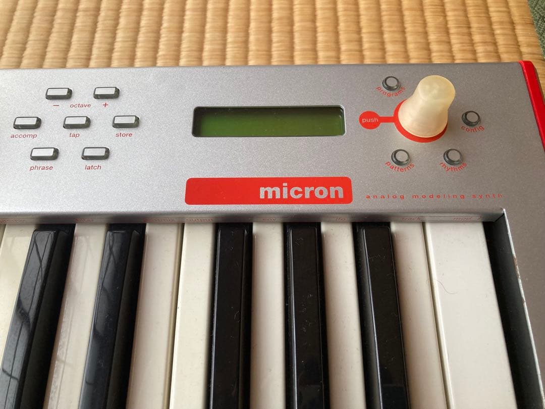ALESIS MICRON シンセサイザー　廃盤品