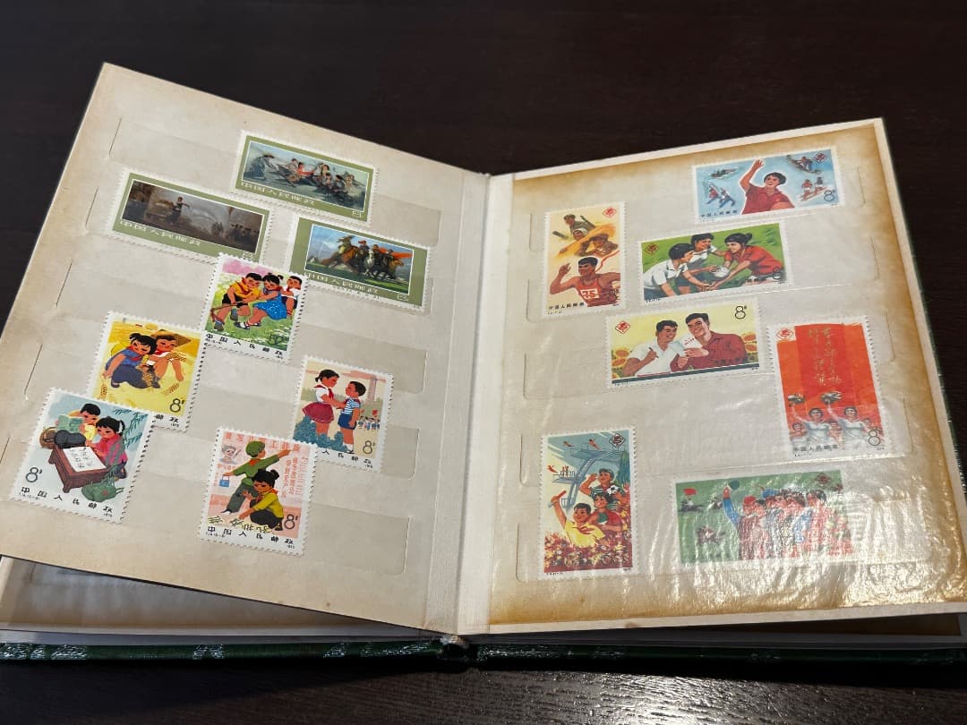 中国の切手　Stamp ALBUM 1974-1976年