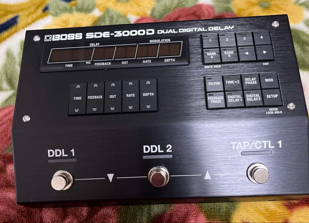 ギター Boss SDE-3000D