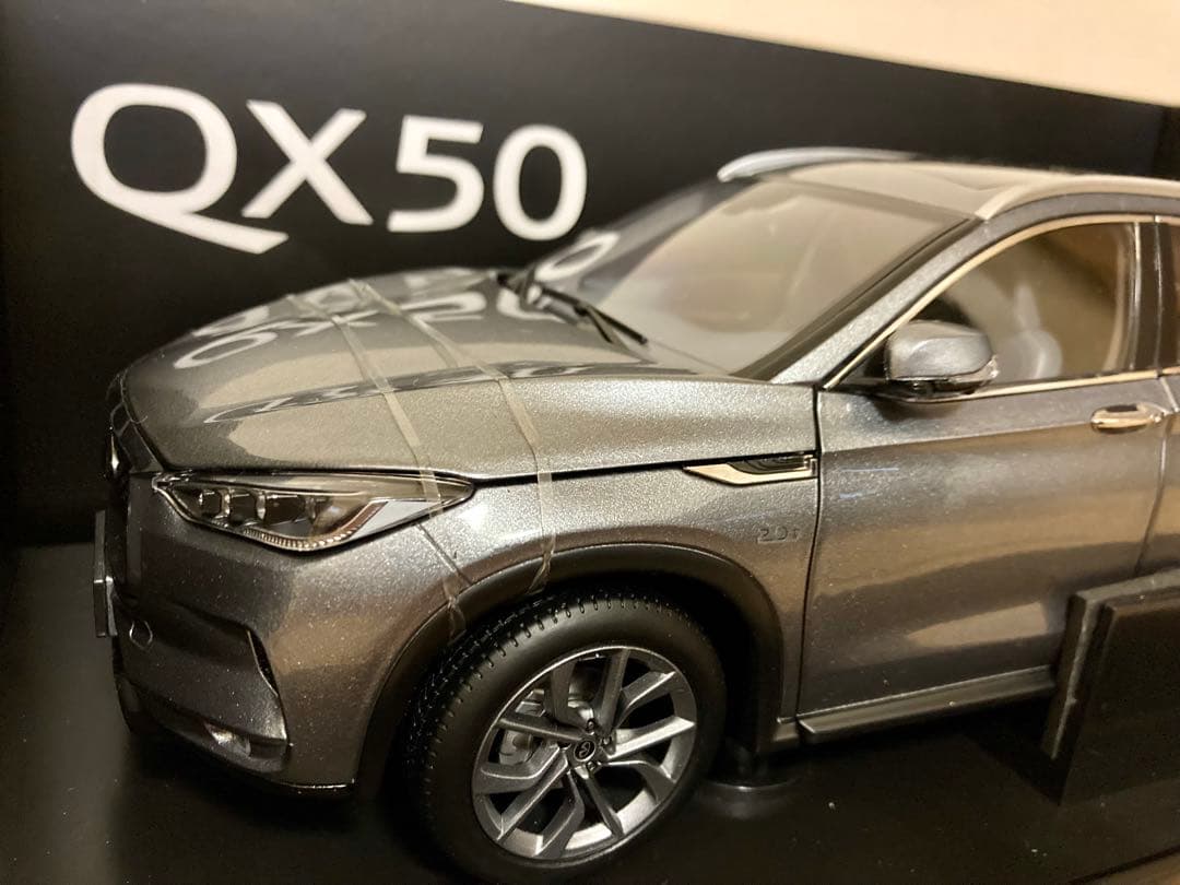 1:18 インフィニティ INFINITY QX50 シルバー　日本非売品