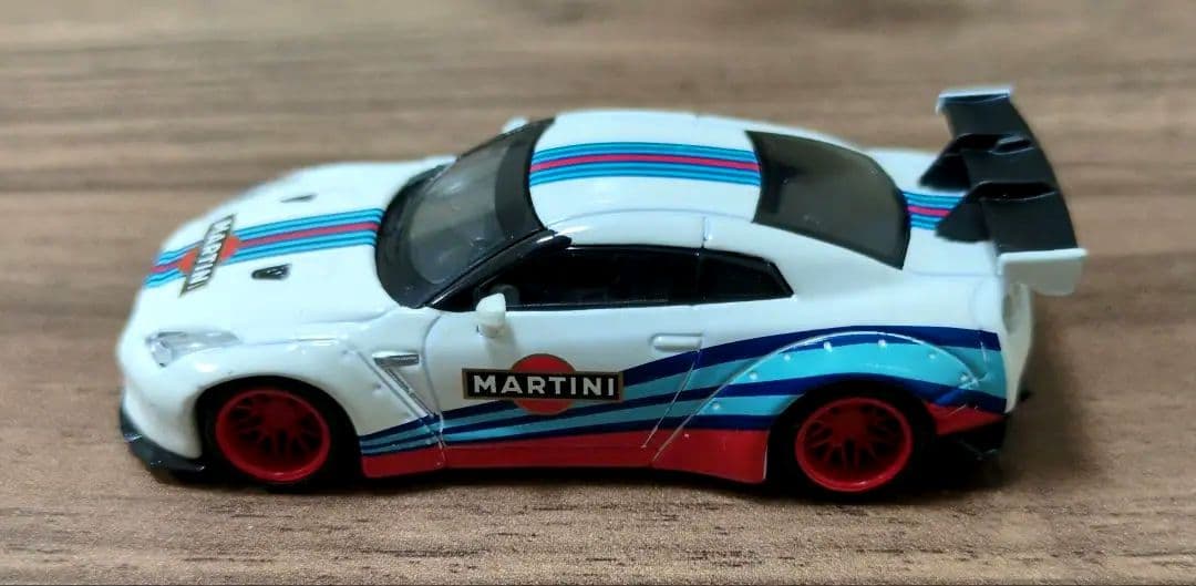 MINI GT LB★WORKS Nissan GT-R Martini