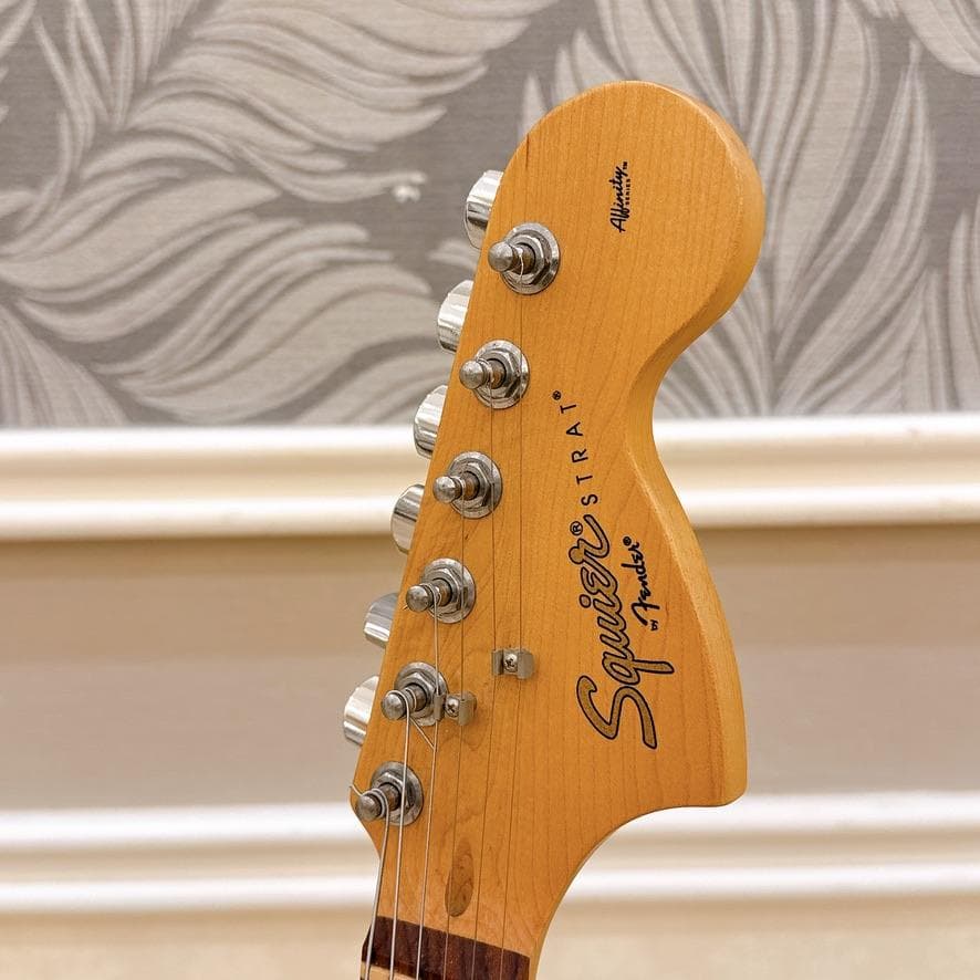 『極美品』SQUIER BY FENDER affinity STRAT