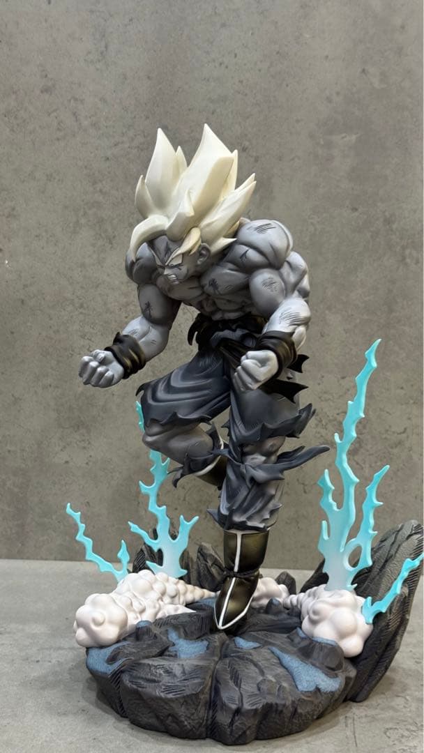 ドラゴンボール Goku namecフィギュア 約30cm 台座付き