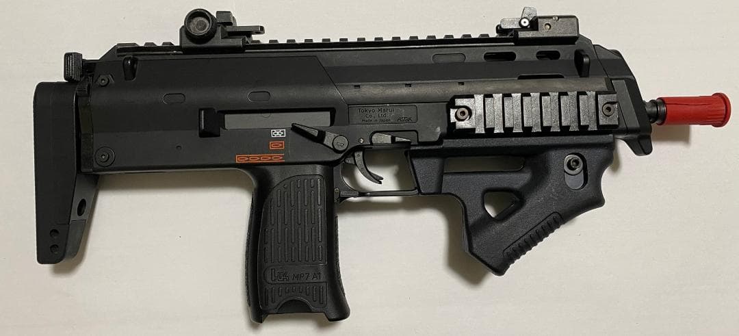 東京マルイ MP7A1 電動ガン (スコープ、拡張マガジン付）バッテリー未付属