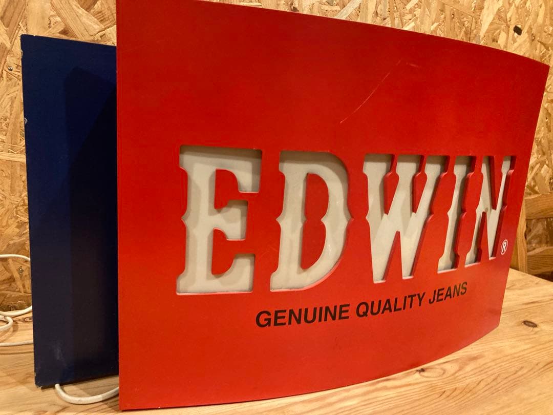 EDWIN Genuine Quality Jeans 蛍光灯看板