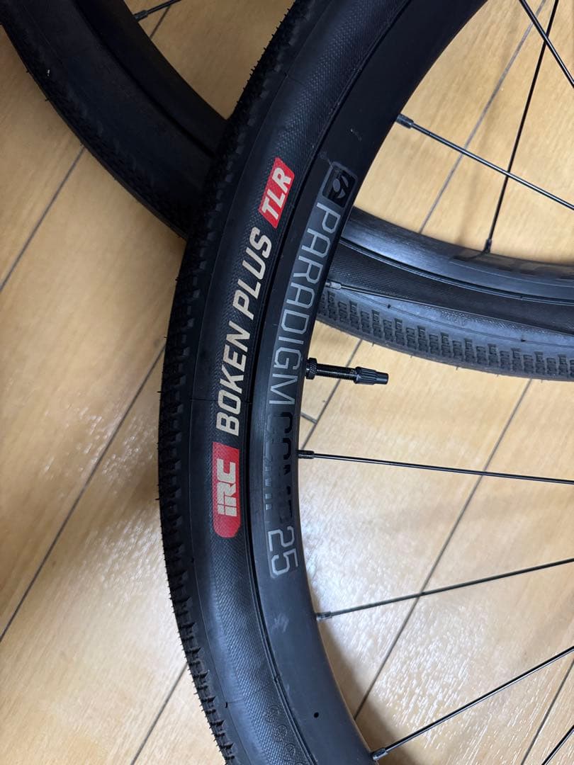 【美品】BONTRAGER PARADIGM COMP DISC 42Cタイヤ付